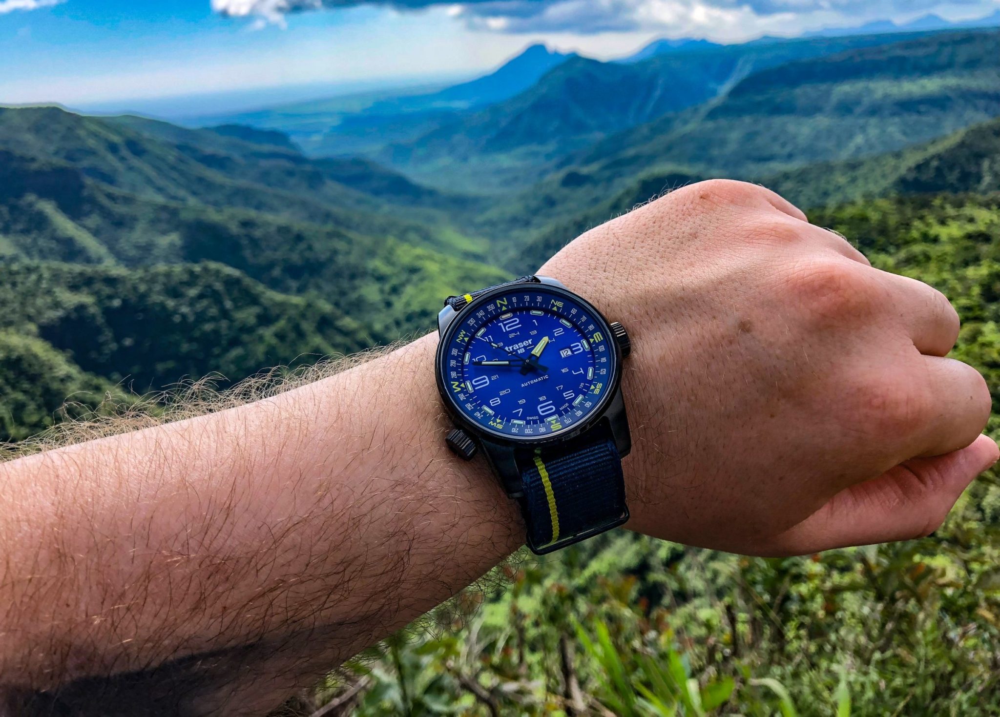 DAMASKO Uhren: Unter dem Radar - DAMASKO DA35 im Test | CHRONONAUTIX ...