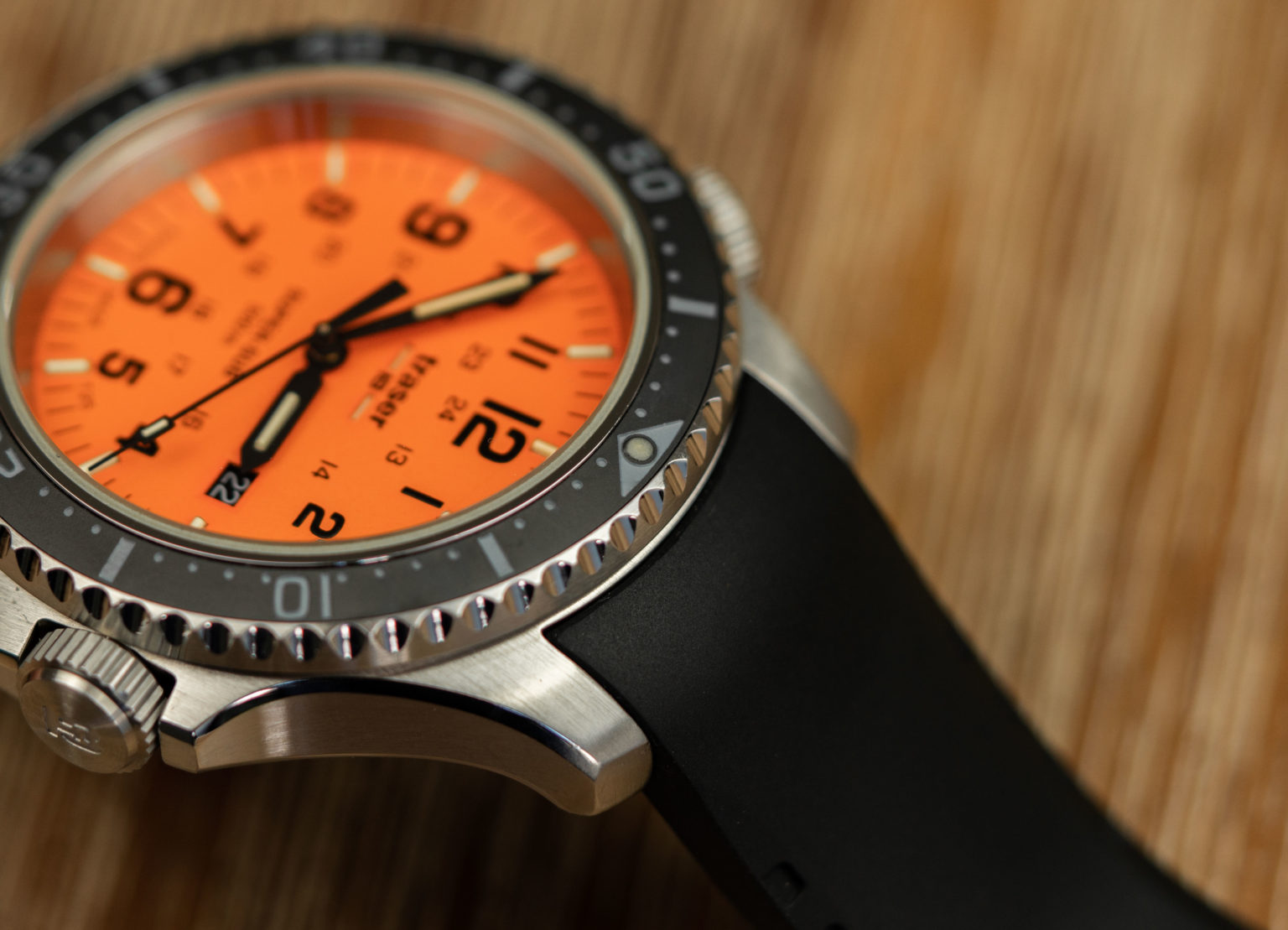 traser P67 SuperSub (T25): Tritium-Taucheruhr im Test - orange is the ...