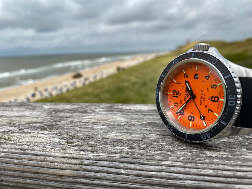 traser P67 SuperSub (T25): Tritium-Taucheruhr im Test - orange is the ...