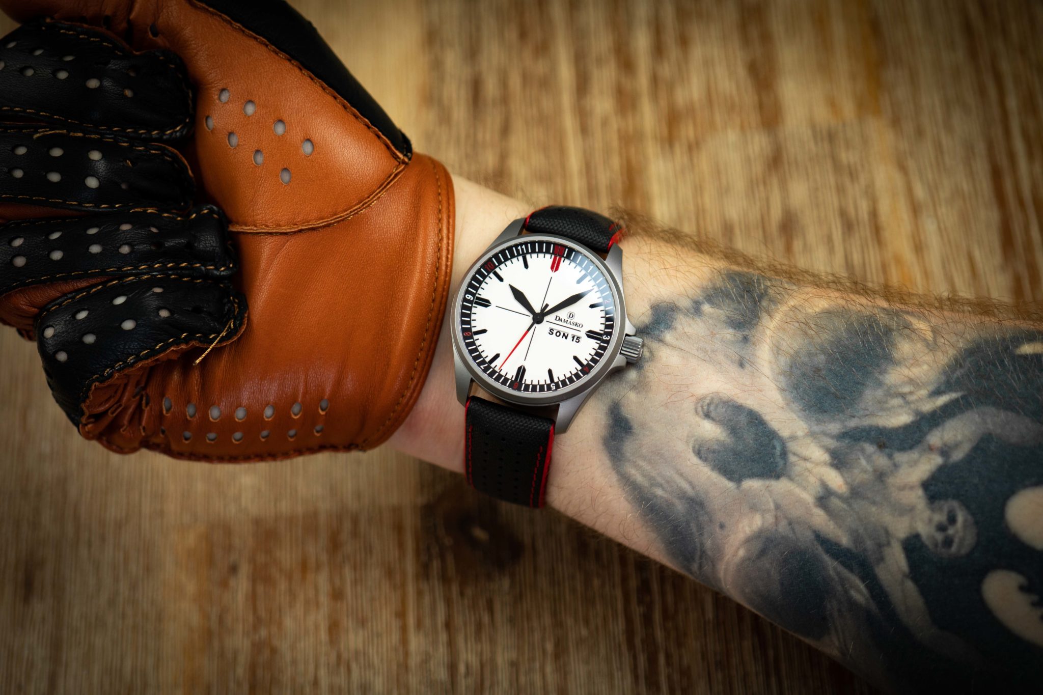 DAMASKO Uhren: Unter dem Radar - DAMASKO DA35 im Test | CHRONONAUTIX ...