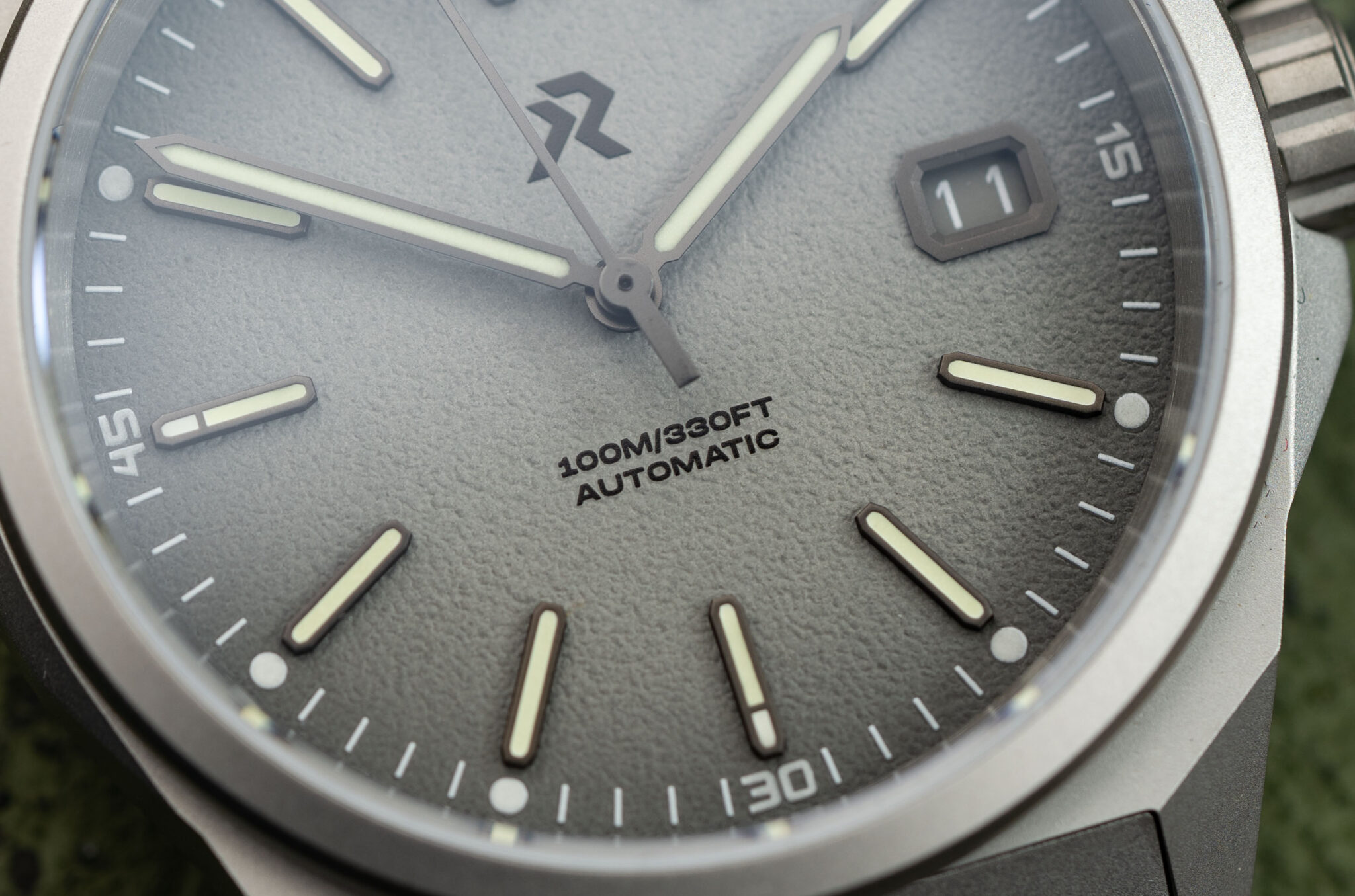 RZE Watches: Resolute Titan-Field Watch im Test