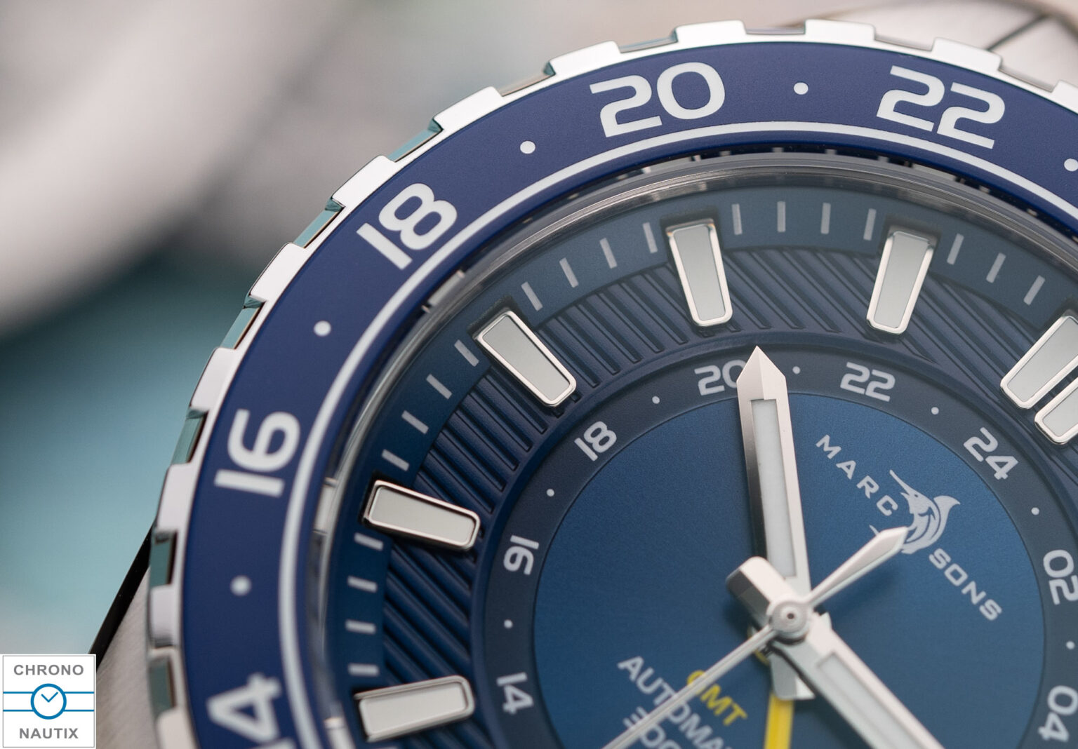 Marc & Sons GMT II im Test: Drei Zeitzonen ticken, ach! in meiner Brust ...