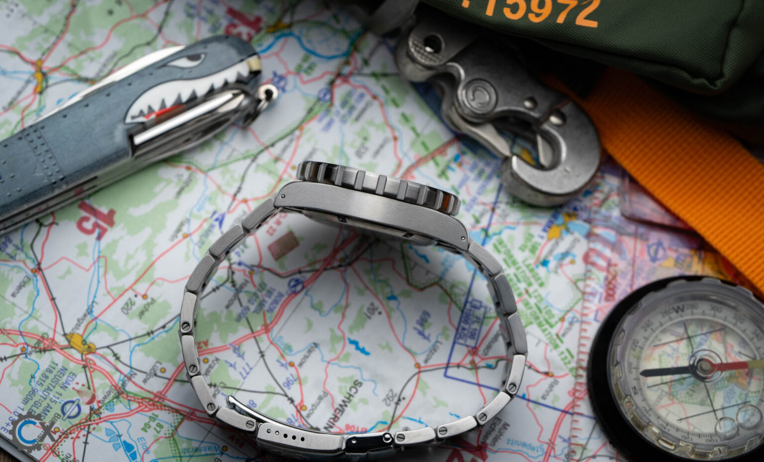 Mit frostigen Facetten: Marathon Arctic Edition Large Diver’s Automatic ...